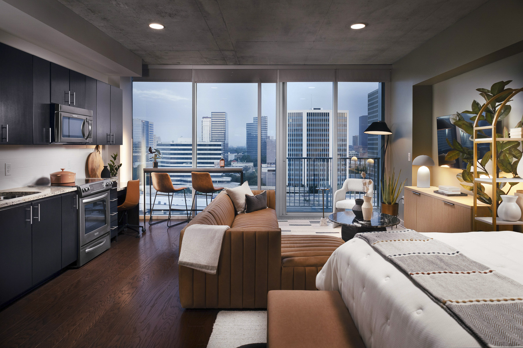 Gallery - SkyHouse River Oaks Apartments | Houston, TX