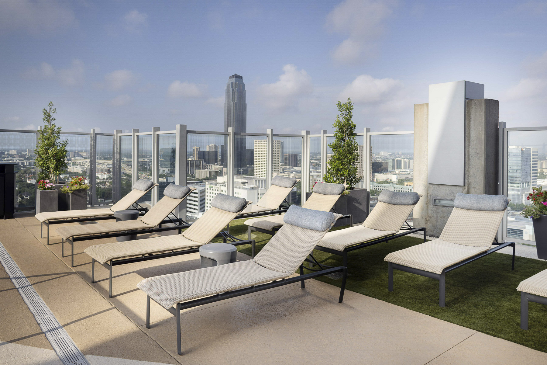 Gallery - SkyHouse River Oaks Apartments | Houston, TX