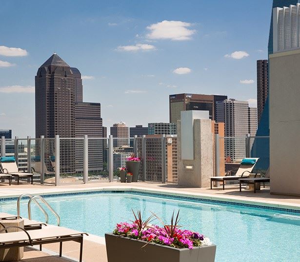 Victory Park Apartments: SkyHouse Dallas | Dallas, Texas | Gallery