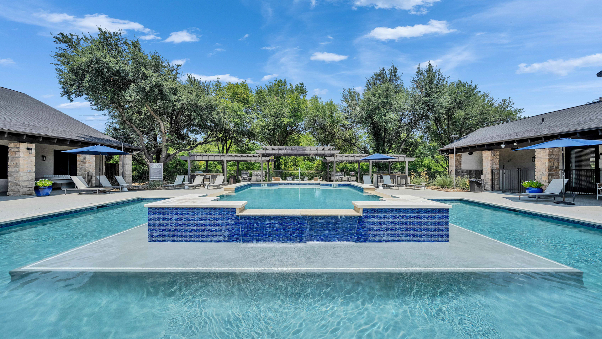 Apartments in Southwest Austin, TX | Ridgeview