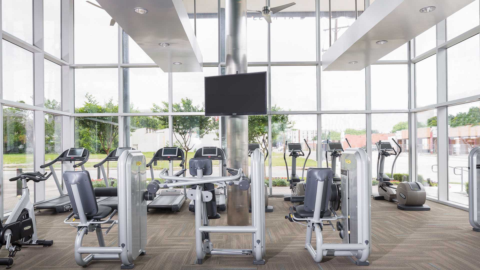 Apartments for Rent Uptown Dallas, TX | Icon at Ross